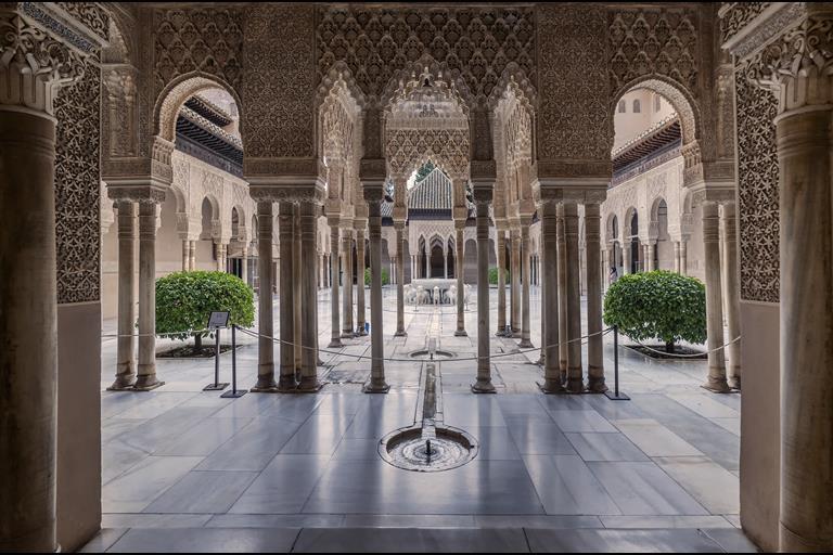 Explaining the mysterious purple gold at Spain's Alhambra | Research ...